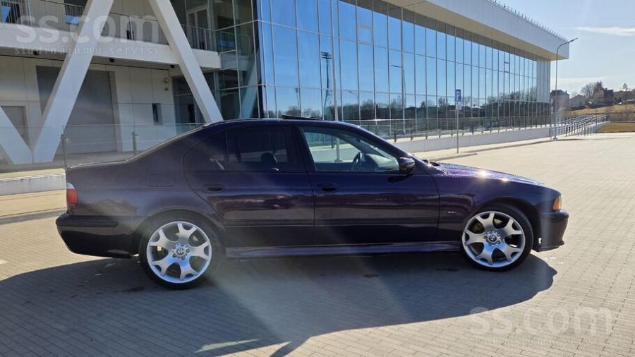 Violet BMW 530 2001 in Riga, with an engine capacity of 3.00 L and mileage of 410 thousand km for 3950 €, photo 3 on AUTOMOTO.COM.LV