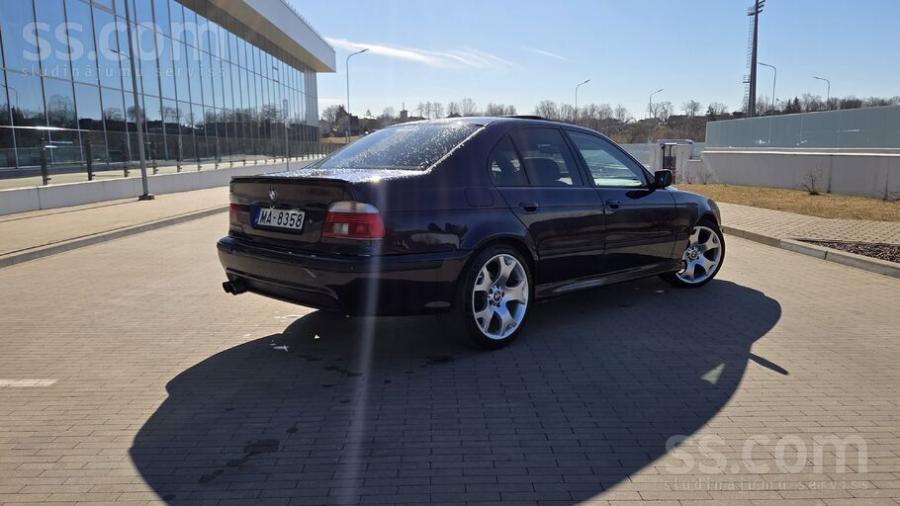 Violet BMW 530 2001 in Riga, with an engine capacity of 3.00 L and mileage of 410 thousand km for 3950 €, photo 4 on AUTOMOTO.COM.LV
