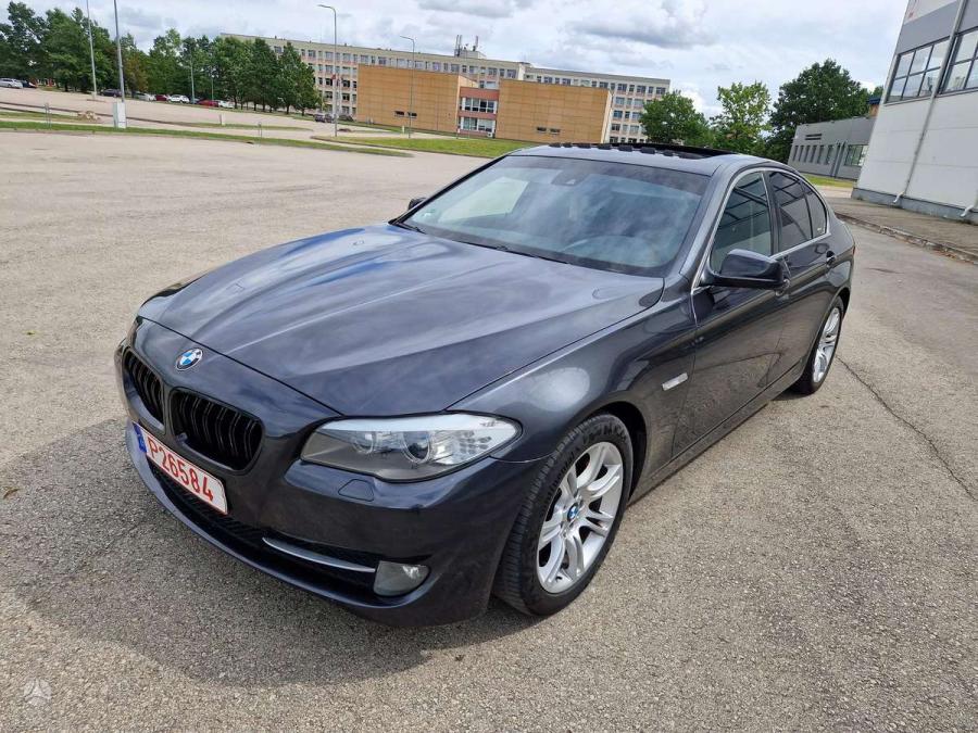 Фиолетовый БМВ 530 2010 в Каунас, объемом двигателя 3.00 л и пробегом 355 тыс. км за 7835 €, фото 5 на AUTOMOTO.COM.LV