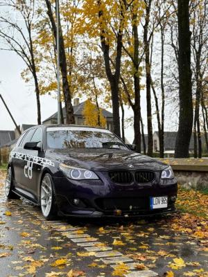 Violets BMW 530 2006 Kauņa, ar dzinēja tilpumu 3.00 L un nobraukumu 333 tūkst. km par 4900 €, foto 3 vietnē AUTOMOTO.COM.LV