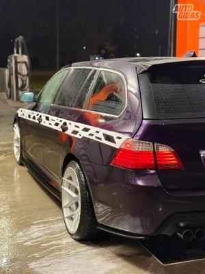 Violets BMW 530 2006 Kauņa, ar dzinēja tilpumu 3.00 L un nobraukumu 333 tūkst. km par 4900 €, foto 4 vietnē AUTOMOTO.COM.LV