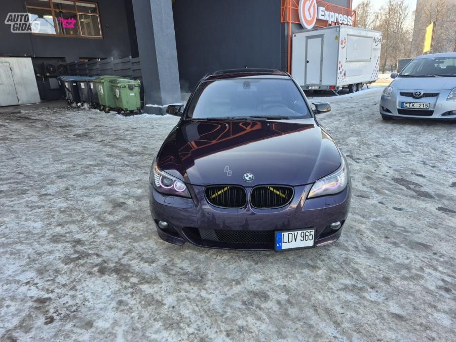 Violets BMW 530 2006 Kauņa, ar dzinēja tilpumu 3.00 L un nobraukumu 333 tūkst. km par 4900 €, foto 19 vietnē AUTOMOTO.COM.LV