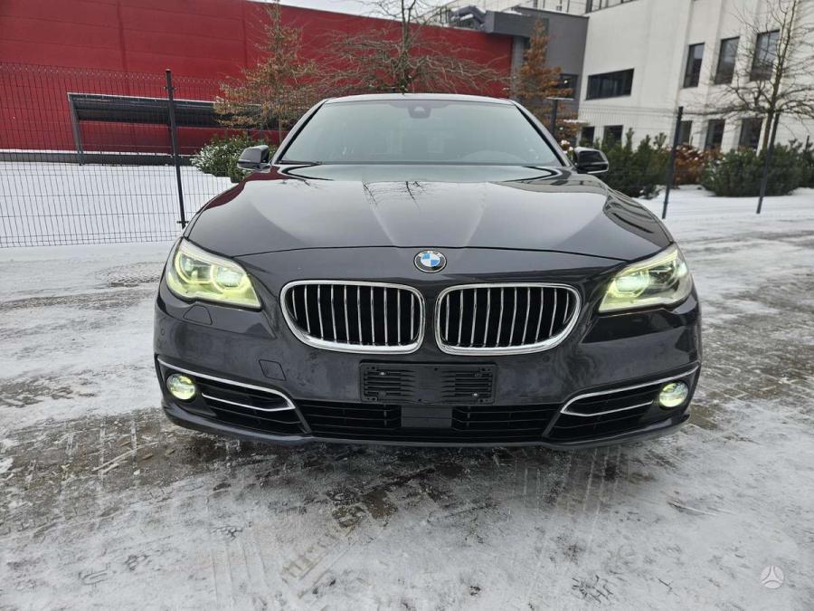 Violet BMW 530 2014 in Kaunas, with an engine capacity of 3.00 L and mileage of 260 thousand km for 11400 €, photo 8 on AUTOMOTO.COM.LV