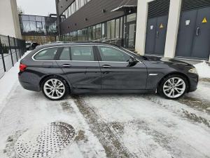 Violet BMW 530 2014 in Kaunas, with an engine capacity of 3.00 L and mileage of 260 thousand km for 11400 €, photo 16 on AUTOMOTO.COM.LV