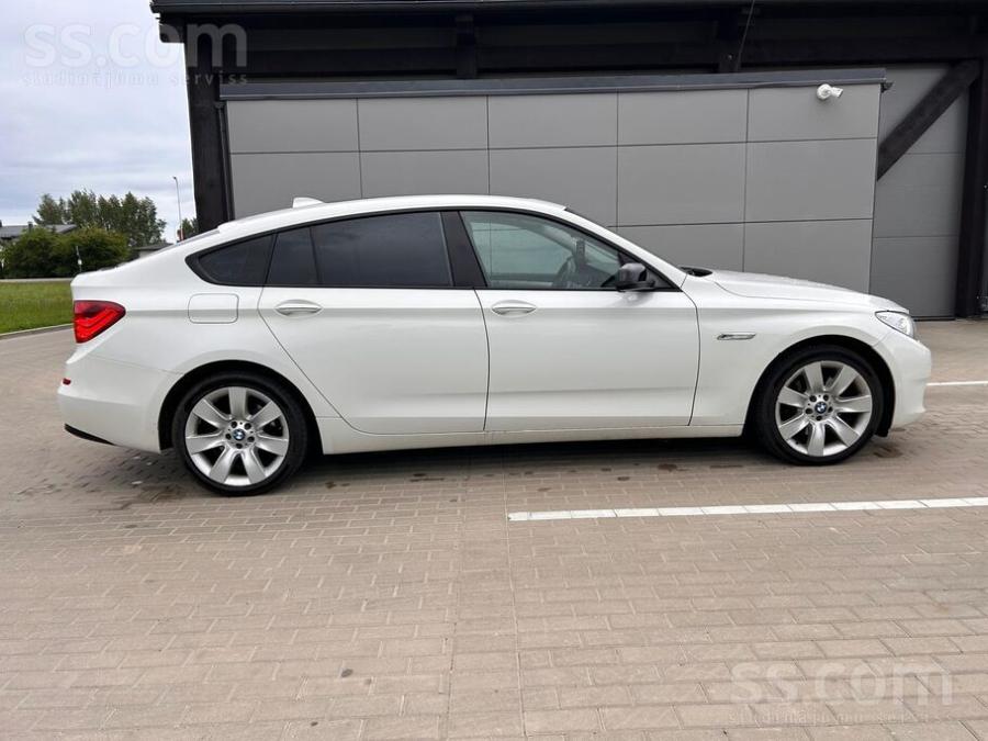 Balts BMW 530 2009 Rīga, ar dzinēja tilpumu 3.00 L un nobraukumu 282 tūkst. km par 8900 €, foto 7 vietnē AUTOMOTO.COM.LV