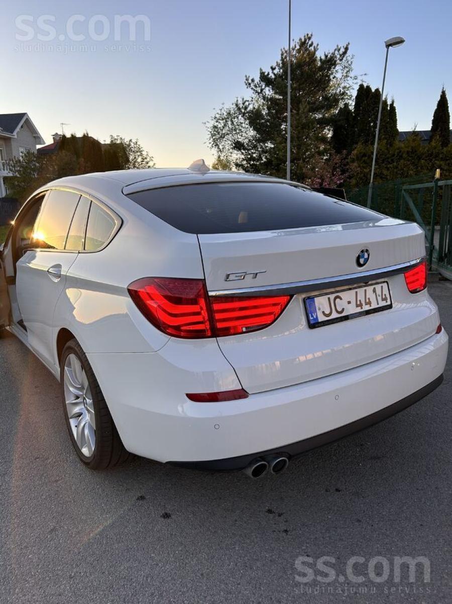 Balts BMW 530 2009 Rīga, ar dzinēja tilpumu 3.00 L un nobraukumu 282 tūkst. km par 8900 €, foto 9 vietnē AUTOMOTO.COM.LV