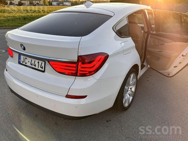 Белый БМВ 530 2009 в Рига, объемом двигателя 3.00 л и пробегом 282 тыс. км за 8900 €, фото 9 на AUTOMOTO.COM.LV