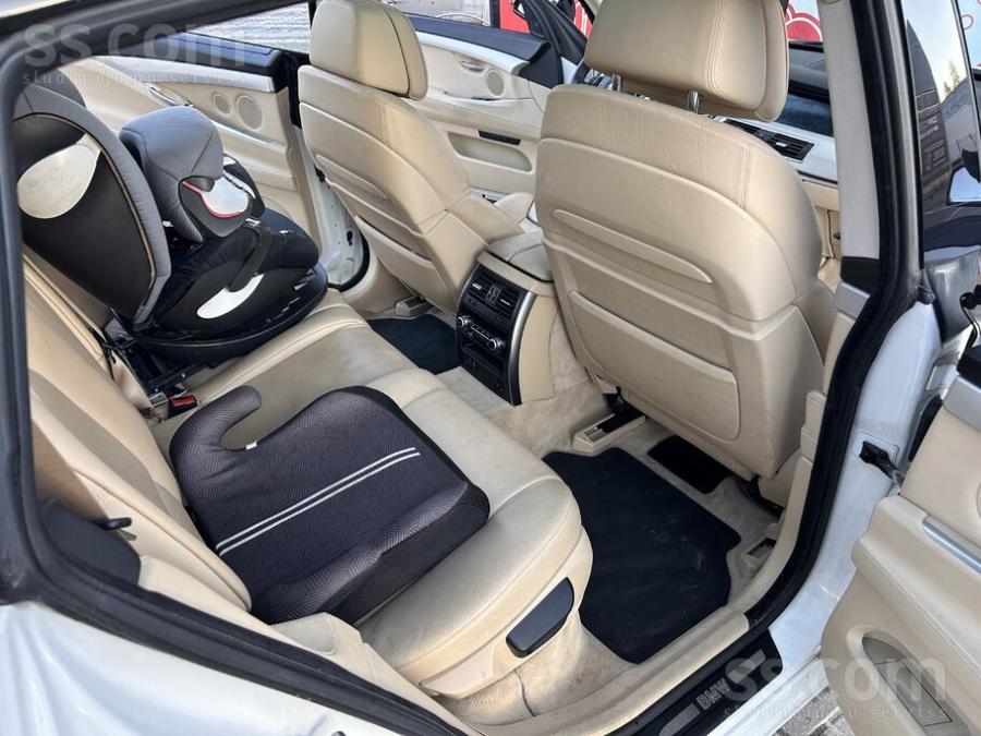 Balts BMW 530 2009 Rīga, ar dzinēja tilpumu 3.00 L un nobraukumu 282 tūkst. km par 8900 €, foto 13 vietnē AUTOMOTO.COM.LV
