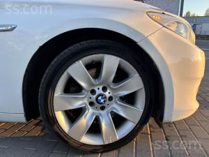Balts BMW 530 2009 Rīga, ar dzinēja tilpumu 3.00 L un nobraukumu 282 tūkst. km par 8900 €, foto 20 vietnē AUTOMOTO.COM.LV