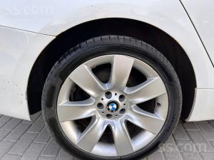 Balts BMW 530 2009 Rīga, ar dzinēja tilpumu 3.00 L un nobraukumu 282 tūkst. km par 8900 €, foto 21 vietnē AUTOMOTO.COM.LV