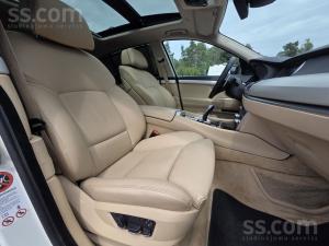 Белый БМВ 530 2009 в Рига, объемом двигателя 3.00 л и пробегом 283 тыс. км за 8490 €, фото 10 на AUTOMOTO.COM.LV