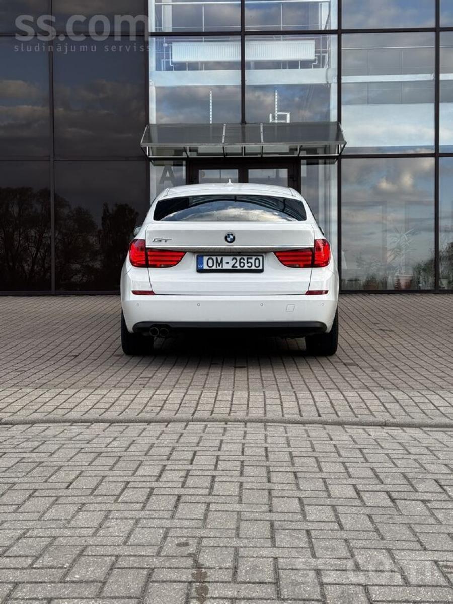 Balts BMW 530 2011 Valmiera, ar dzinēja tilpumu 3.00 L un nobraukumu 307 tūkst. km par 8950 €, foto 4 vietnē AUTOMOTO.COM.LV