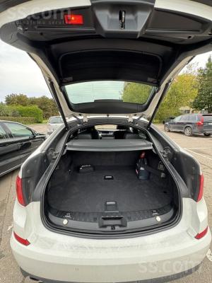 White BMW 530 2011 in Riga, with an engine capacity of 3.00 L and mileage of 278 thousand km for 12000 €, photo 5 on AUTOMOTO.COM.LV