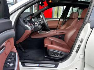 White BMW 530 2014 in Riga, with an engine capacity of 3.00 L and mileage of 227 thousand km for 18499 €, photo 10 on AUTOMOTO.COM.LV