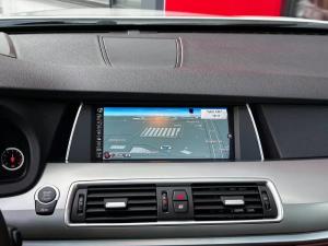White BMW 530 2014 in Riga, with an engine capacity of 3.00 L and mileage of 227 thousand km for 18499 €, photo 17 on AUTOMOTO.COM.LV