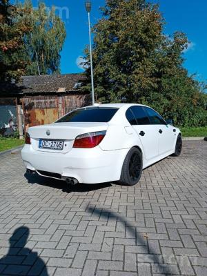 Balts BMW 530 2004 Rīga, ar dzinēja tilpumu 3.00 L un nobraukumu 0 tūkst. km par 5400 €, foto 4 vietnē AUTOMOTO.COM.LV