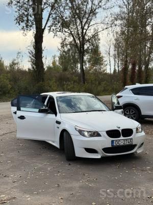 Белый БМВ 530 2004 в Даугавпилс, объемом двигателя 3.00 л и пробегом 396 тыс. км за 4500 €, фото 5 на AUTOMOTO.COM.LV
