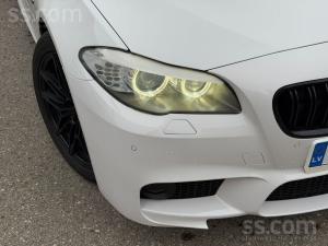 White BMW 530 2010 in Daugavpils, with an engine capacity of 3.00 L and mileage of 310 thousand km for 12700 €, photo 8 on AUTOMOTO.COM.LV