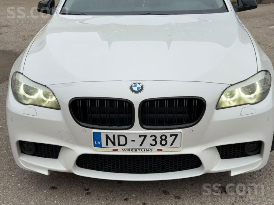 White BMW 530 2010 in Daugavpils, with an engine capacity of 3.00 L and mileage of 310 thousand km for 12700 €, photo 9 on AUTOMOTO.COM.LV