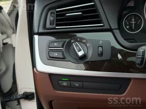 White BMW 530 2010 in Daugavpils, with an engine capacity of 3.00 L and mileage of 310 thousand km for 12700 €, photo 16 on AUTOMOTO.COM.LV