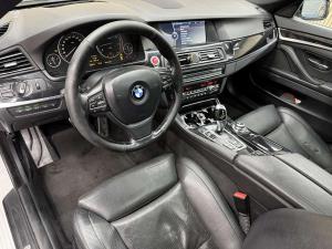White BMW 530 2010 in Marijampole, with an engine capacity of 2.99 L and mileage of 436 thousand km for 10500 €, photo 3 on AUTOMOTO.COM.LV