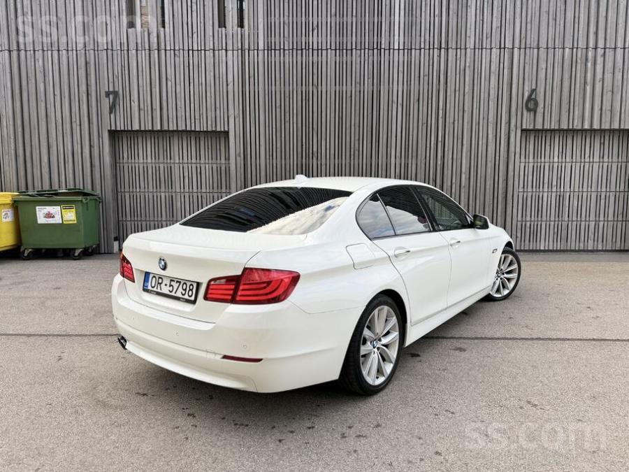 Белый БМВ 530 2011 в Рига, объемом двигателя 3.00 л и пробегом 480 тыс. км за 7490 €, фото 7 на AUTOMOTO.COM.LV