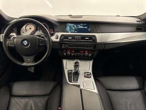 White BMW 530 2012 in Marijampole, with an engine capacity of 2.99 L and mileage of 252 thousand km for 12750 €, photo 21 on AUTOMOTO.COM.LV