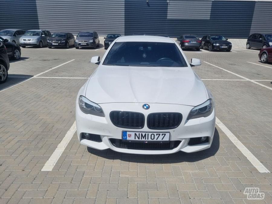 Balts BMW 530 2012 Šauļi, ar dzinēja tilpumu 3.00 L un nobraukumu 243 tūkst. km par 11750 €, foto 1 vietnē AUTOMOTO.COM.LV