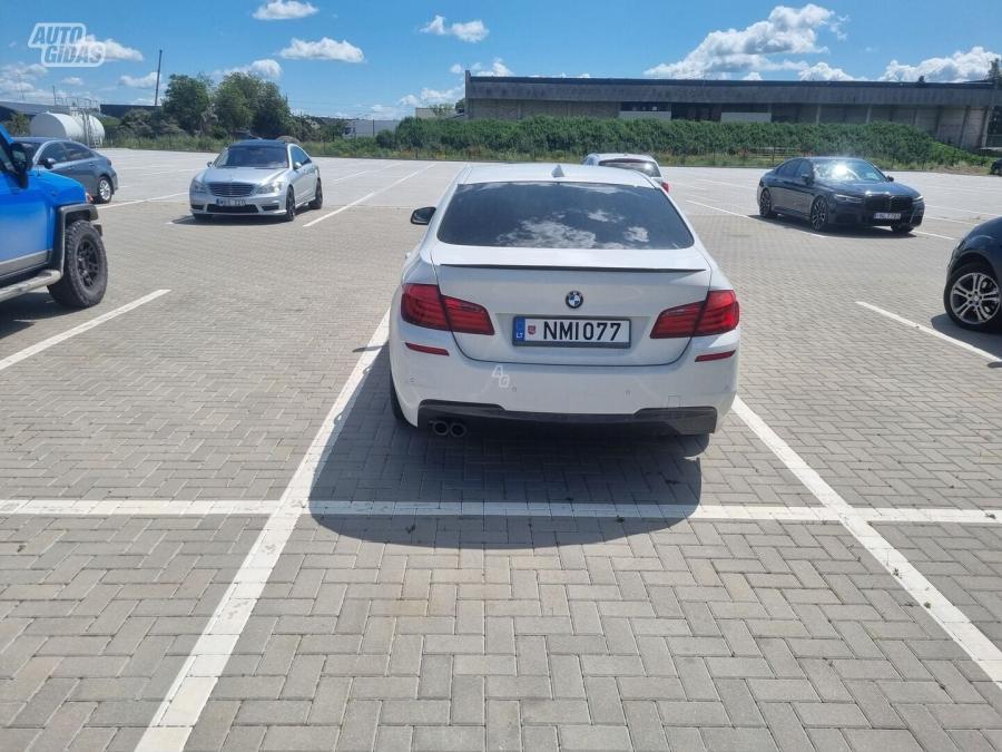 Balts BMW 530 2012 Šauļi, ar dzinēja tilpumu 3.00 L un nobraukumu 243 tūkst. km par 11750 €, foto 3 vietnē AUTOMOTO.COM.LV