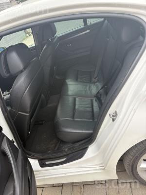 White BMW 530 2012 in Riga, with an engine capacity of 3.00 L and mileage of 479 thousand km for 6000 €, photo 6 on AUTOMOTO.COM.LV
