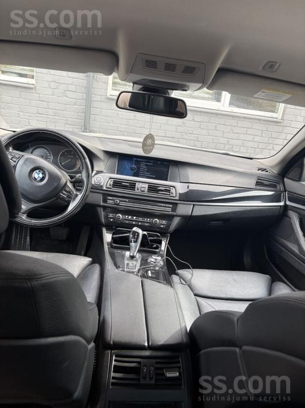 White BMW 530 2012 in Riga, with an engine capacity of 3.00 L and mileage of 479 thousand km for 6000 €, photo 6 on AUTOMOTO.COM.LV