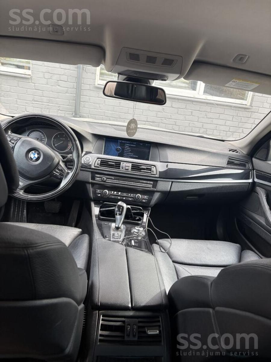 White BMW 530 2012 in Riga, with an engine capacity of 3.00 L and mileage of 479 thousand km for 6000 €, photo 7 on AUTOMOTO.COM.LV