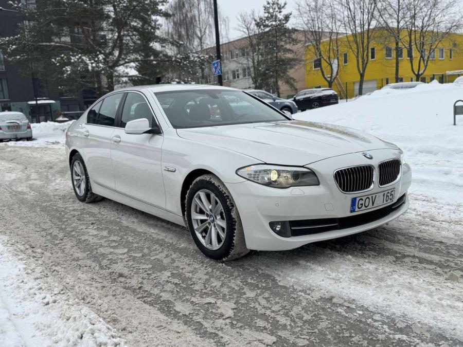 Balts BMW 530 2013 Viļņa, ar dzinēja tilpumu 2.99 L un nobraukumu 169 tūkst. km par 9900 €, foto 2 vietnē AUTOMOTO.COM.LV