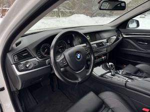 Balts BMW 530 2013 Viļņa, ar dzinēja tilpumu 2.99 L un nobraukumu 169 tūkst. km par 9900 €, foto 15 vietnē AUTOMOTO.COM.LV
