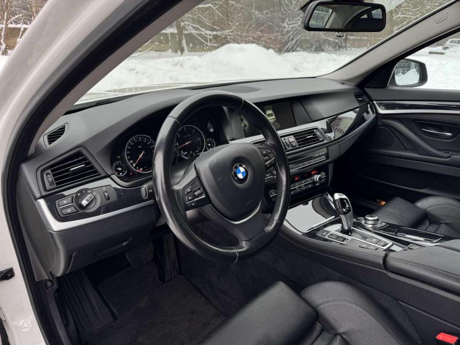 Balts BMW 530 2013 Viļņa, ar dzinēja tilpumu 2.99 L un nobraukumu 169 tūkst. km par 9900 €, foto 15 vietnē AUTOMOTO.COM.LV