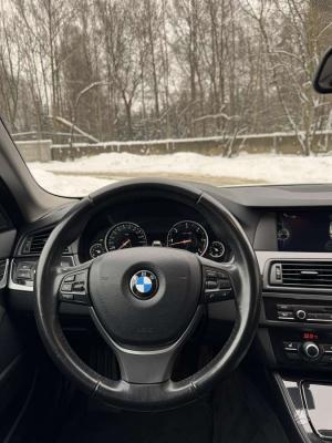 Balts BMW 530 2013 Viļņa, ar dzinēja tilpumu 2.99 L un nobraukumu 169 tūkst. km par 9900 €, foto 25 vietnē AUTOMOTO.COM.LV