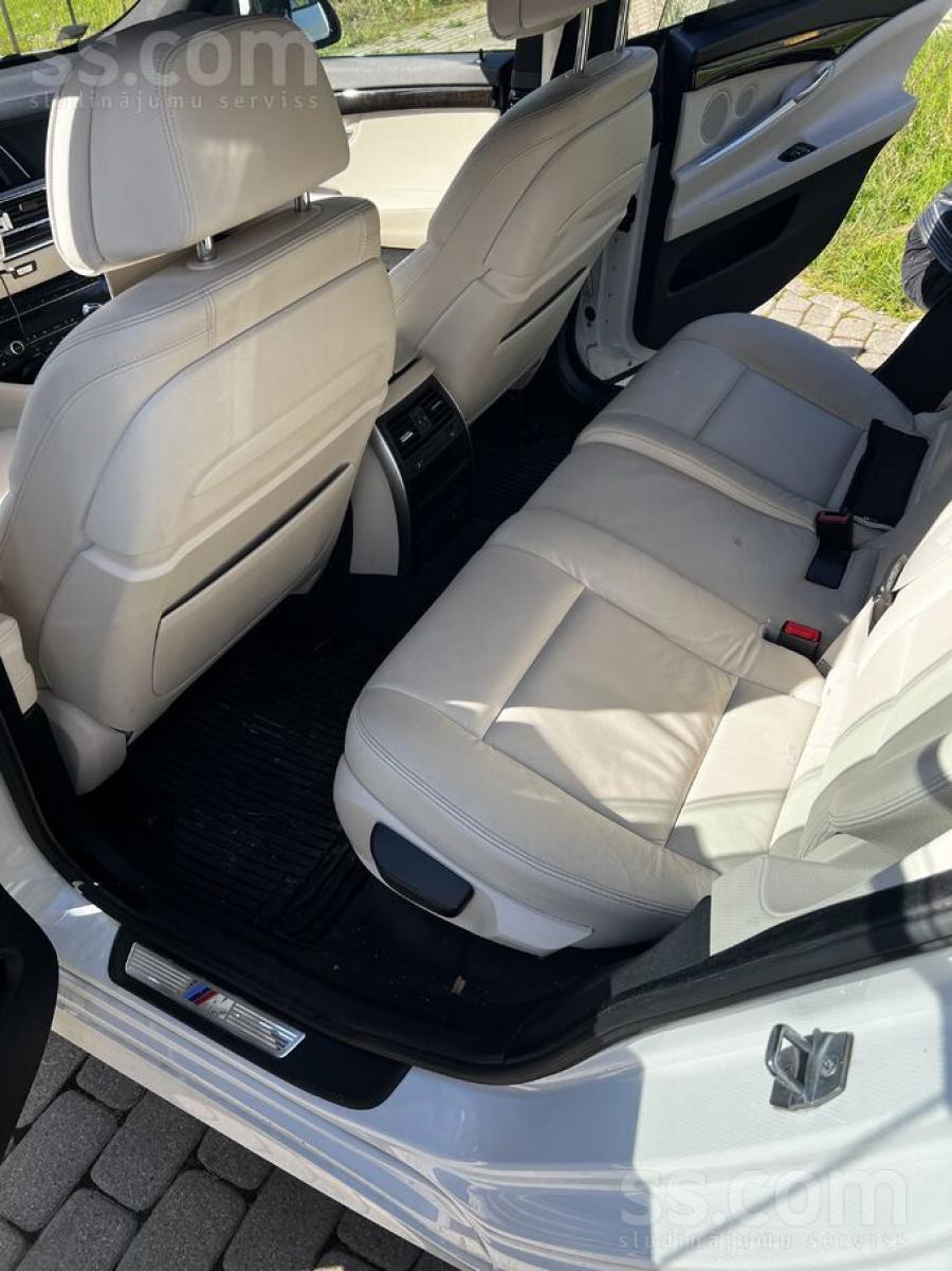 Balts BMW 530 2013 Jūrmala, ar dzinēja tilpumu 3.00 L un nobraukumu 188 tūkst. km par 14900 €, foto 5 vietnē AUTOMOTO.COM.LV