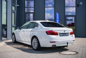 White BMW 530 2013 in Kaunas, with an engine capacity of 2.99 L and mileage of 271 thousand km for 13450 €, photo 9 on AUTOMOTO.COM.LV