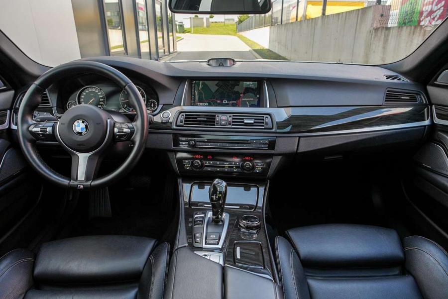 White BMW 530 2013 in Kaunas, with an engine capacity of 2.99 L and mileage of 271 thousand km for 13450 €, photo 17 on AUTOMOTO.COM.LV