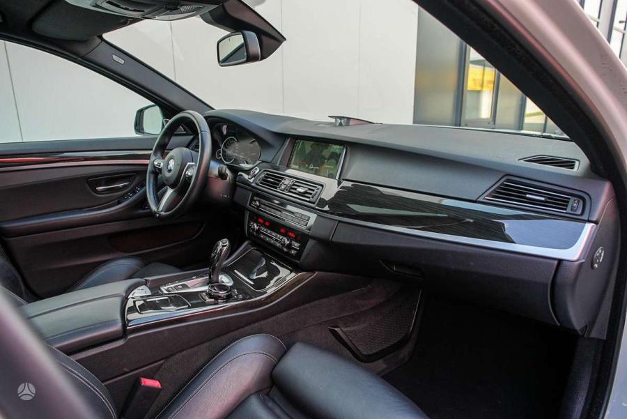 White BMW 530 2013 in Kaunas, with an engine capacity of 2.99 L and mileage of 271 thousand km for 13450 €, photo 40 on AUTOMOTO.COM.LV