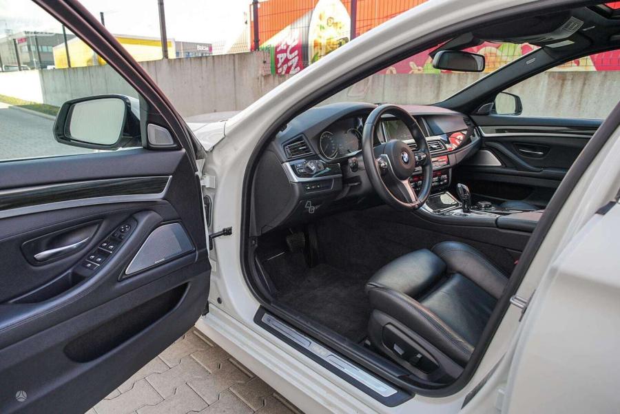 Balts BMW 530 2013 Kauņa, ar dzinēja tilpumu 3.00 L un nobraukumu 271 tūkst. km par 13450 €, foto 27 vietnē AUTOMOTO.COM.LV