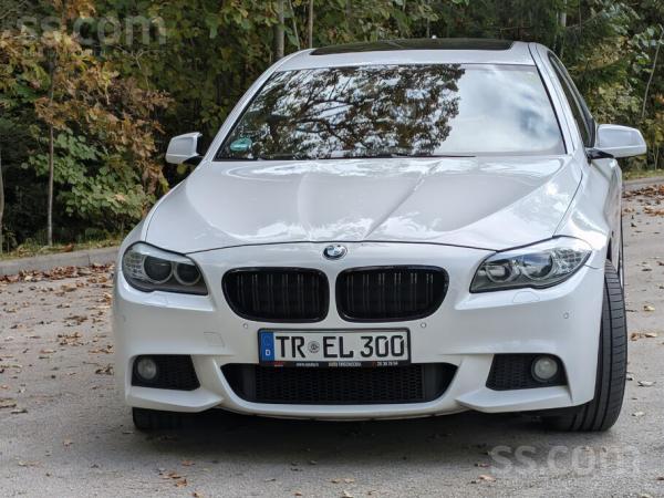 White BMW 530 2013 in Ogre, with an engine capacity of 3.00 L and mileage of 0 thousand km for 10200 €, photo 3 on AUTOMOTO.COM.LV