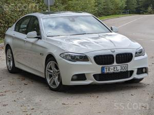 White BMW 530 2013 in Ogre, with an engine capacity of 3.00 L and mileage of 0 thousand km for 10200 €, photo 4 on AUTOMOTO.COM.LV