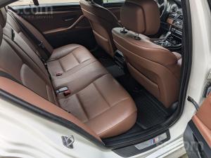 White BMW 530 2013 in Ogre, with an engine capacity of 3.00 L and mileage of 0 thousand km for 10200 €, photo 12 on AUTOMOTO.COM.LV