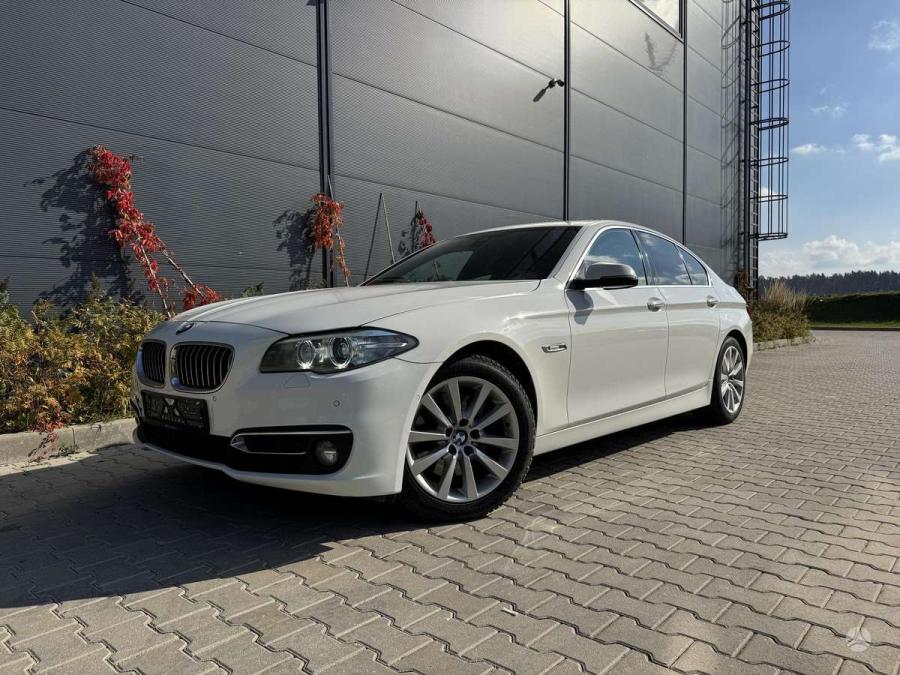 Balts BMW 530 2013 Viļņa, ar dzinēja tilpumu 2.99 L un nobraukumu 270 tūkst. km par 12300 €, foto 4 vietnē AUTOMOTO.COM.LV