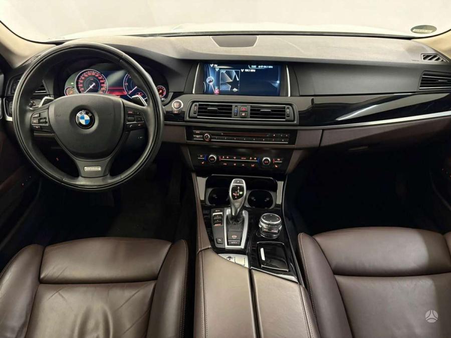 Balts BMW 530 2014 Marijampole, ar dzinēja tilpumu 2.99 L un nobraukumu 284 tūkst. km par 13999 €, foto 9 vietnē AUTOMOTO.COM.LV