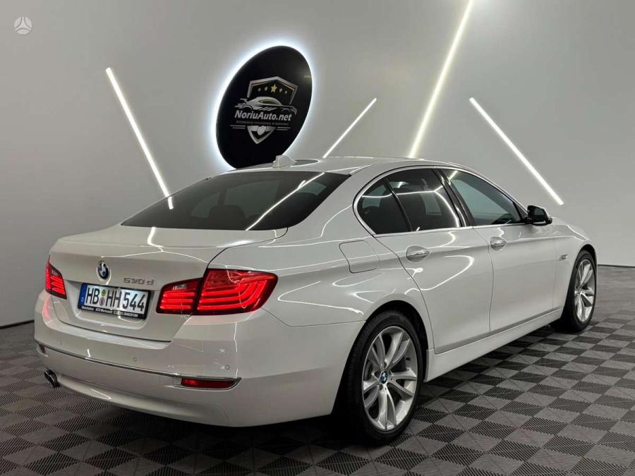 Balts BMW 530 2014 Marijampole, ar dzinēja tilpumu 2.99 L un nobraukumu 284 tūkst. km par 13999 €, foto 25 vietnē AUTOMOTO.COM.LV