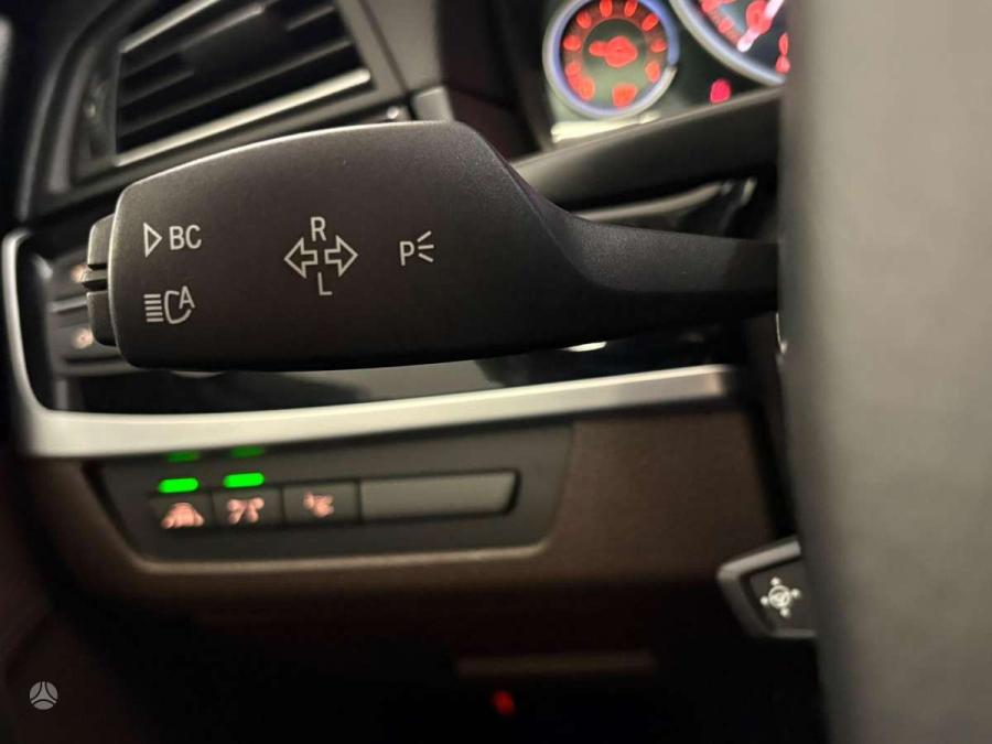Balts BMW 530 2014 Marijampole, ar dzinēja tilpumu 2.99 L un nobraukumu 284 tūkst. km par 13999 €, foto 29 vietnē AUTOMOTO.COM.LV