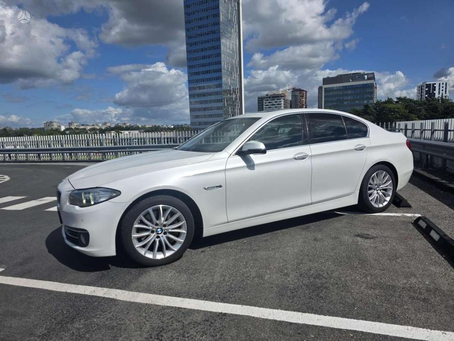 Balts BMW 530 2014 Viļņa, ar dzinēja tilpumu 2.99 L un nobraukumu 335 tūkst. km par 9700 €, foto 1 vietnē AUTOMOTO.COM.LV