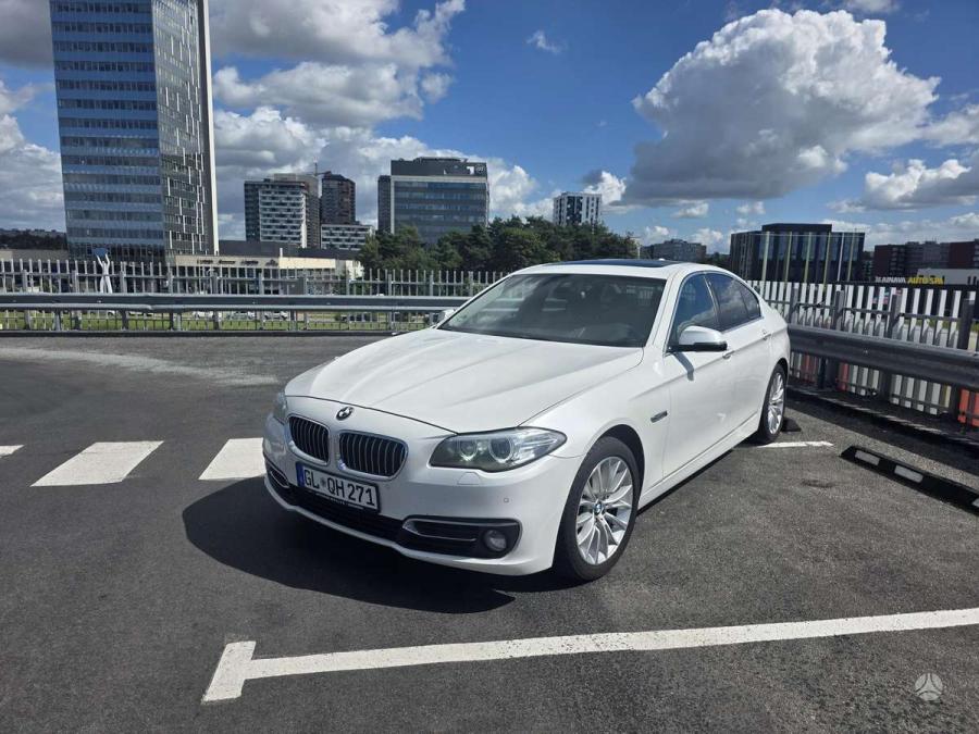 Balts BMW 530 2014 Viļņa, ar dzinēja tilpumu 2.99 L un nobraukumu 335 tūkst. km par 9700 €, foto 3 vietnē AUTOMOTO.COM.LV
